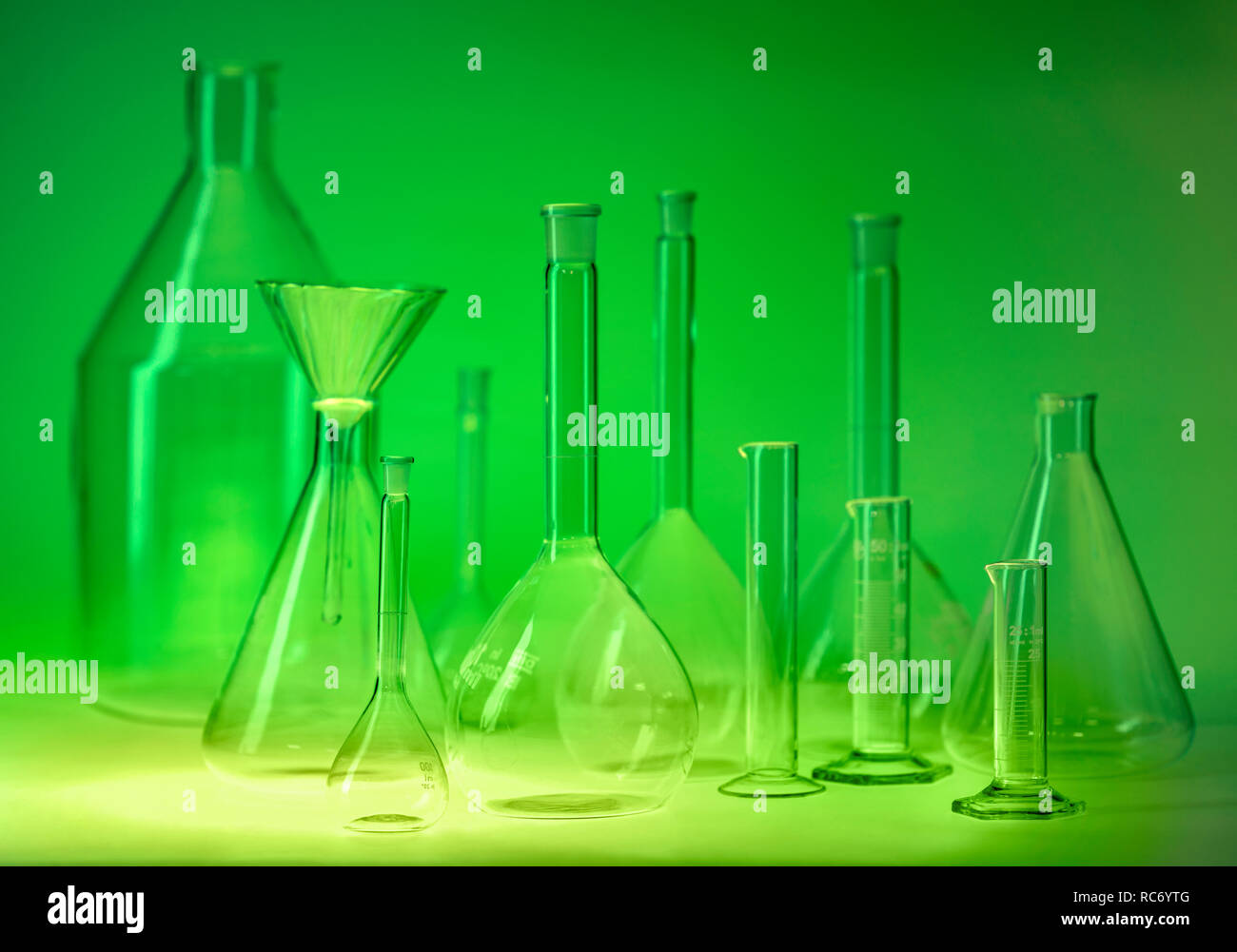 Graduated glassware hi-res stock photography and images - Alamy