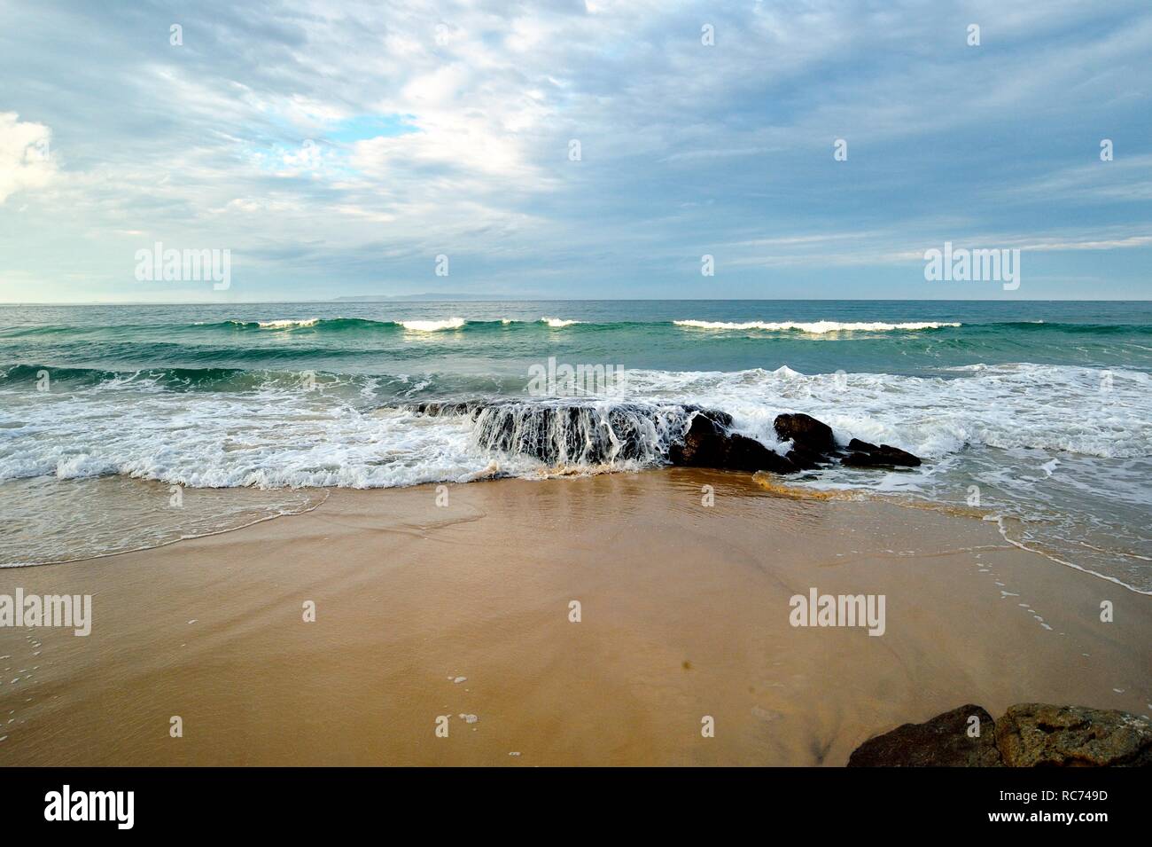 Surf rolling on Tea Tree Bay , Noosa, Queensland, Australia Stock Photo ...