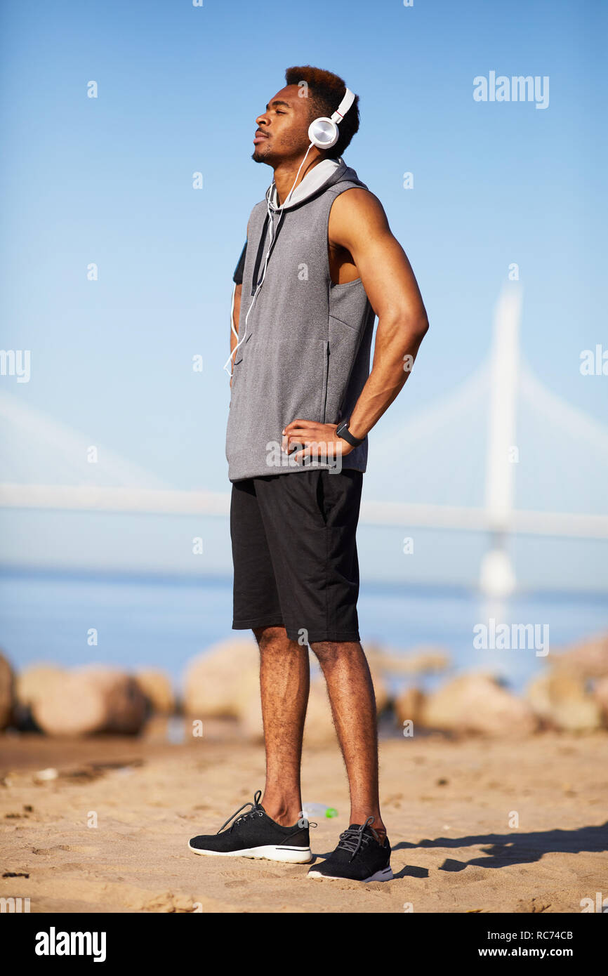 Black guy beach hi-res stock photography and images - Alamy
