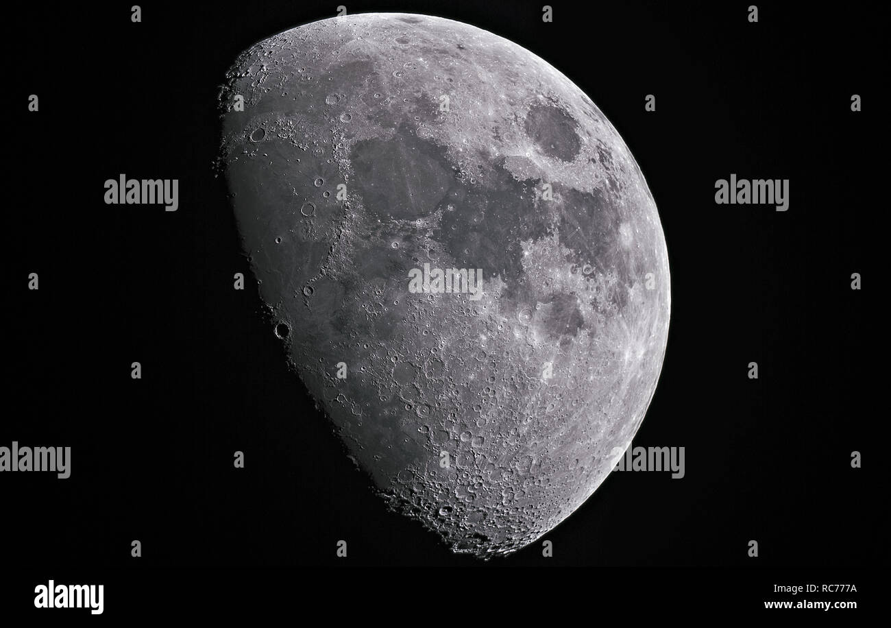 Newtonian reflector telescope hi-res stock photography and images - Alamy