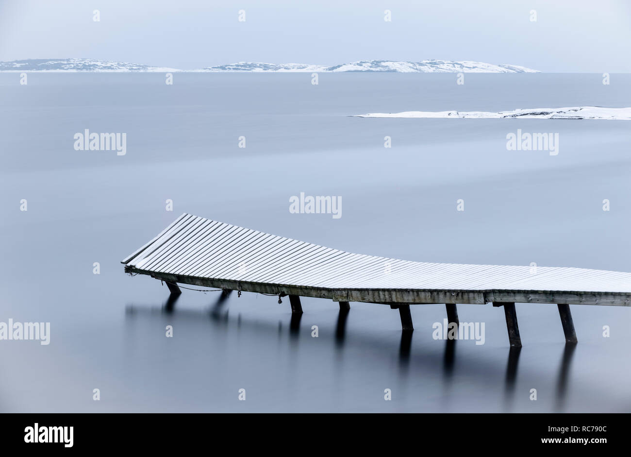 Broken jetty hi-res stock photography and images - Alamy