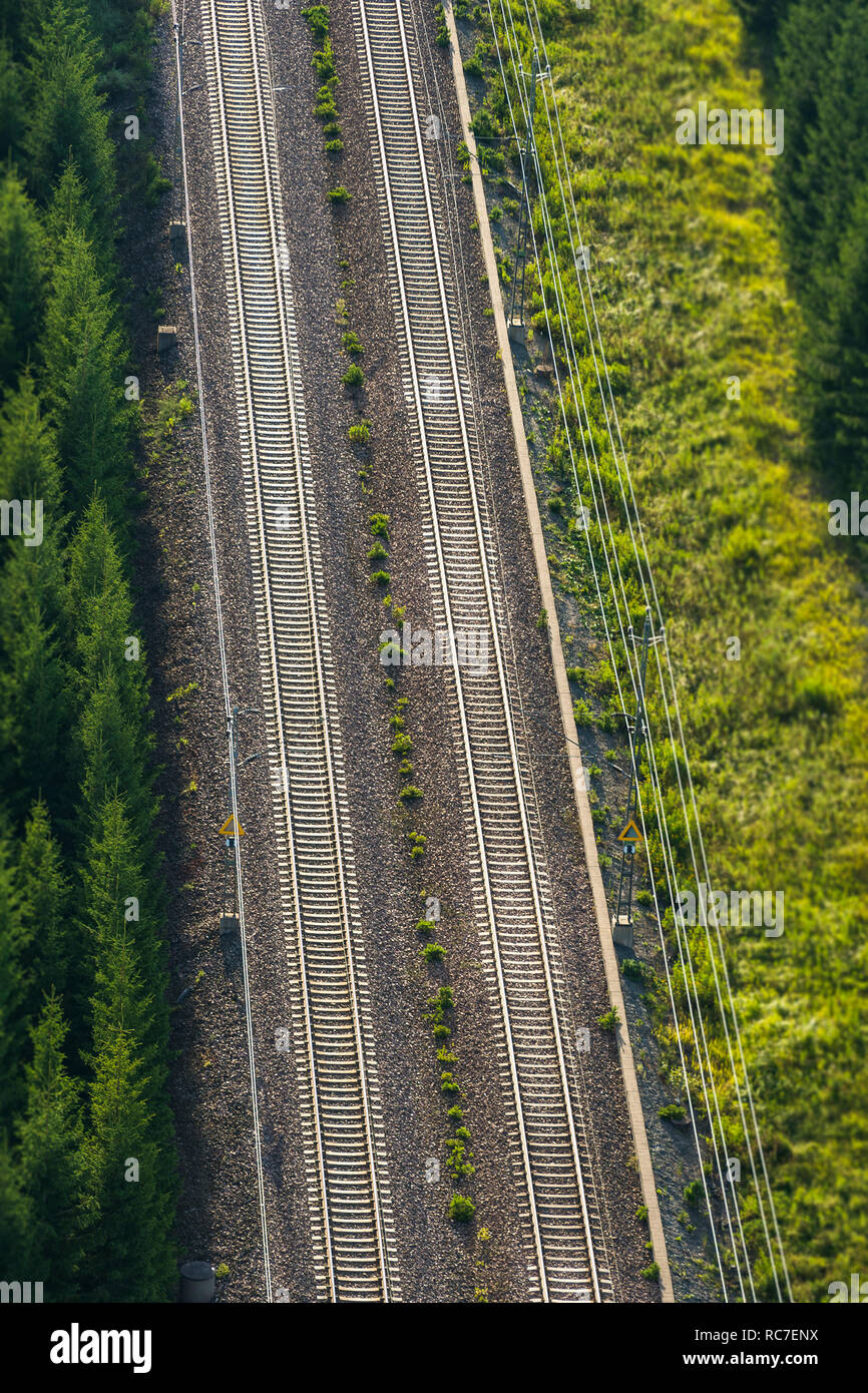 Parallel railroad hi-res stock photography and images - Alamy