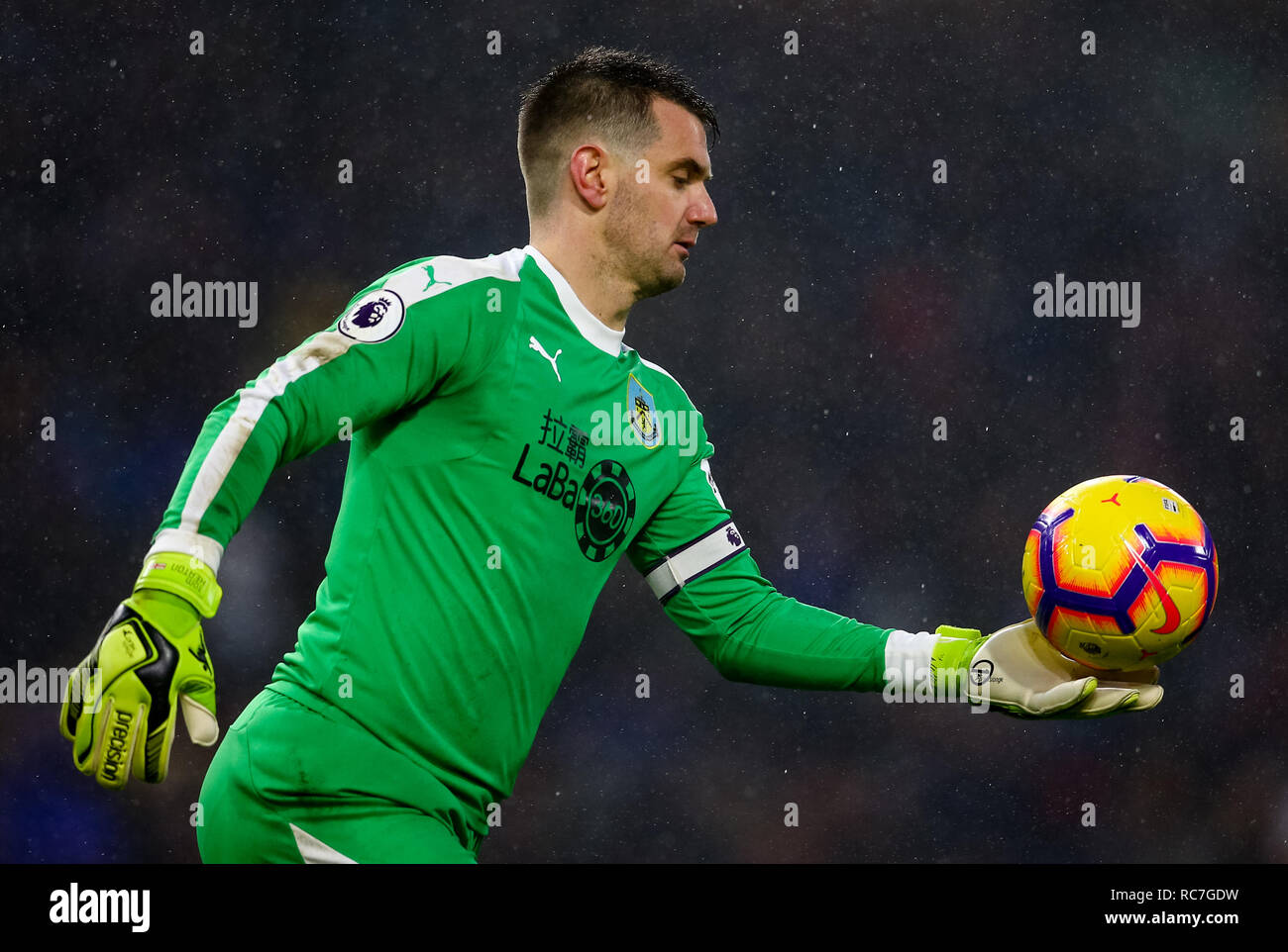 Burnley goalkeeper Thomas Heaton Stock Photo - Alamy