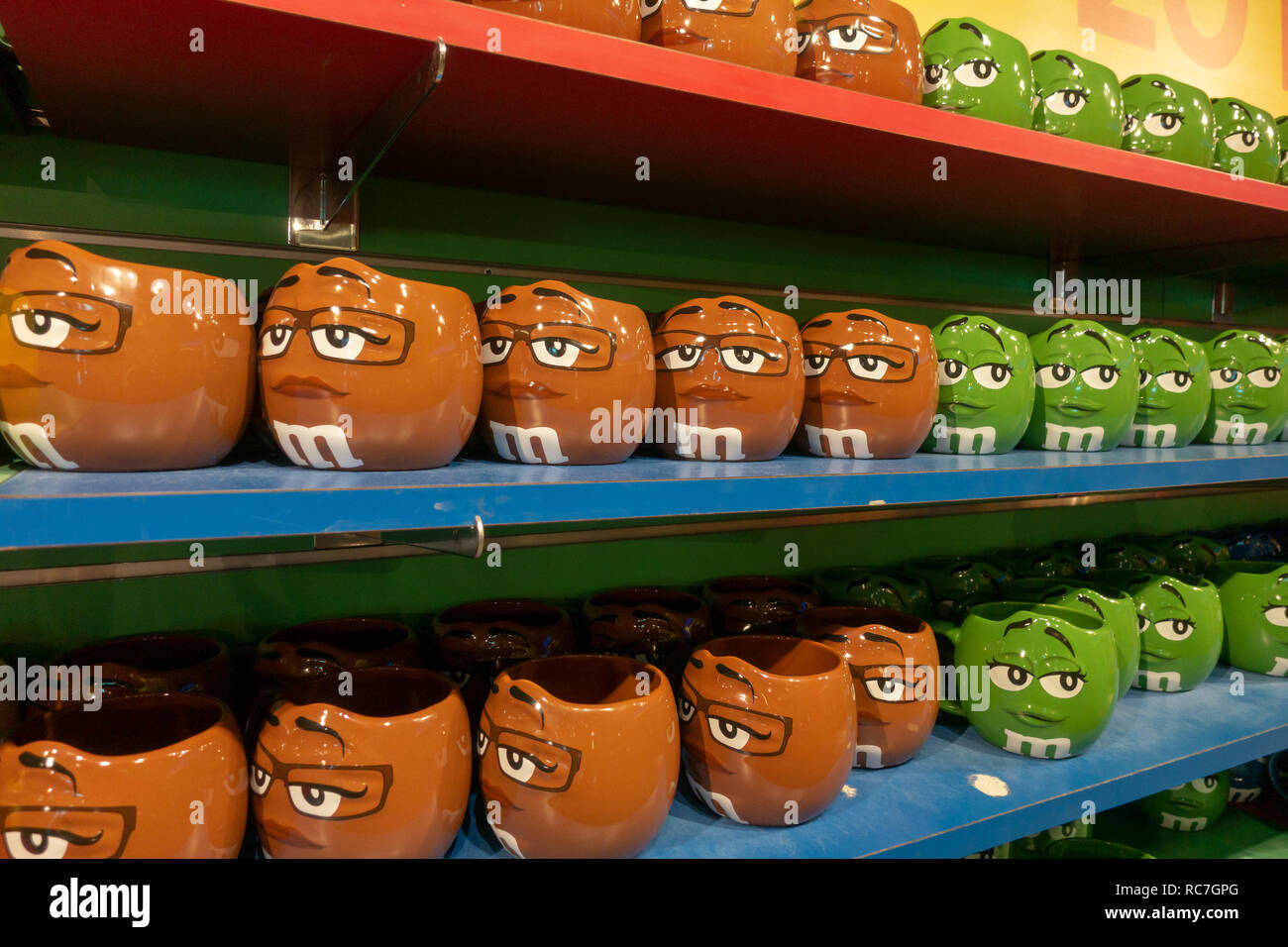 People attend M&M'S World Candy Store at the Strip Stock Photo - Alamy