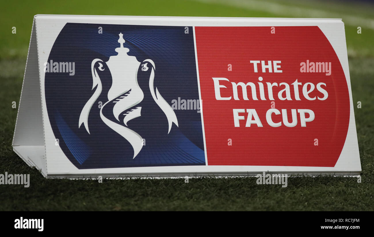 Emirates advert hi-res stock photography and images - Alamy