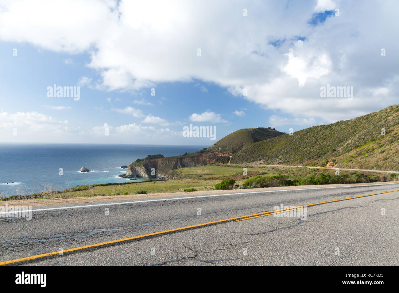 Coast road landscape hi-res stock photography and images - Alamy