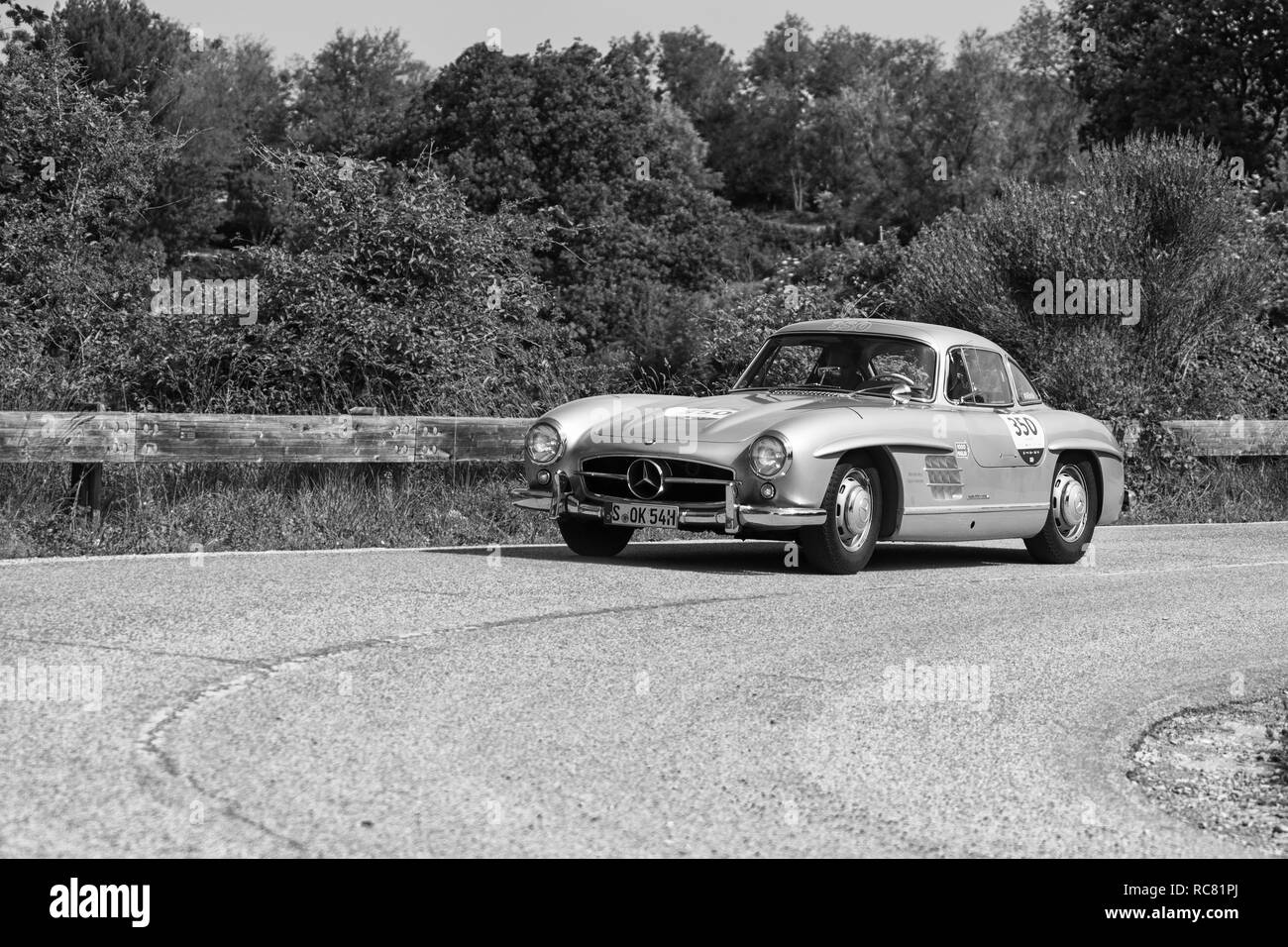 1955 mercedes benz 300 sl Black and White Stock Photos & Images - Alamy