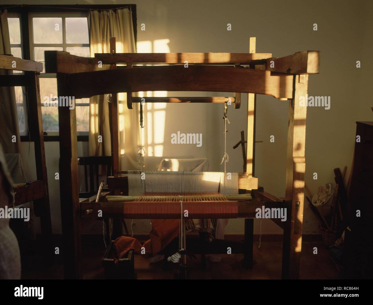 Taller de telar de seda hi-res stock photography and images - Alamy