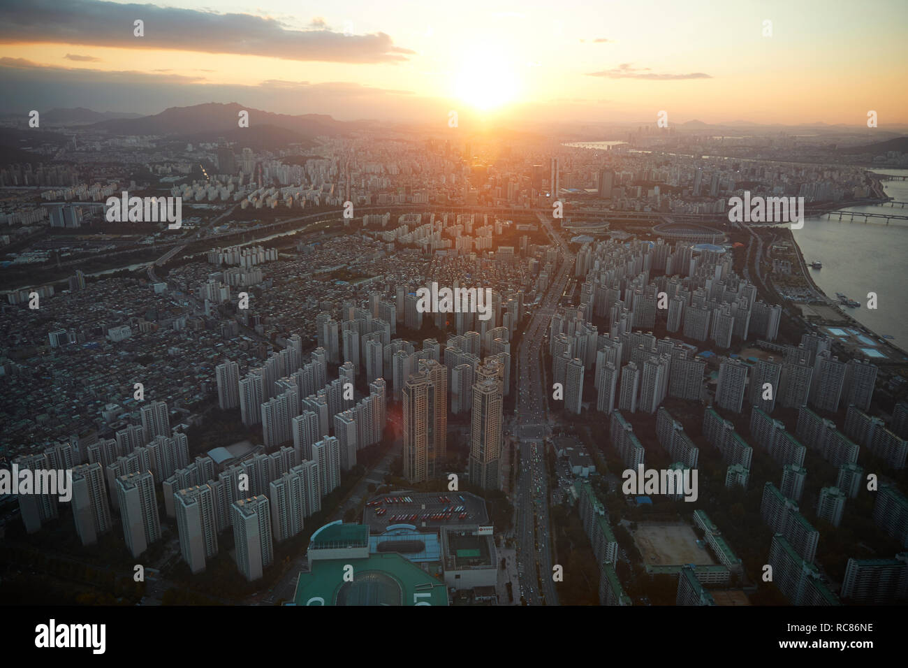 Sunset seoul city south hi-res stock photography and images - Alamy