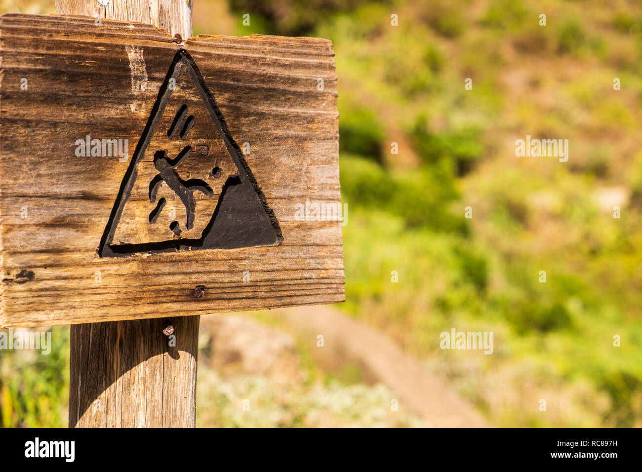 Danger fall hazard sign hi-res stock photography and images - Alamy