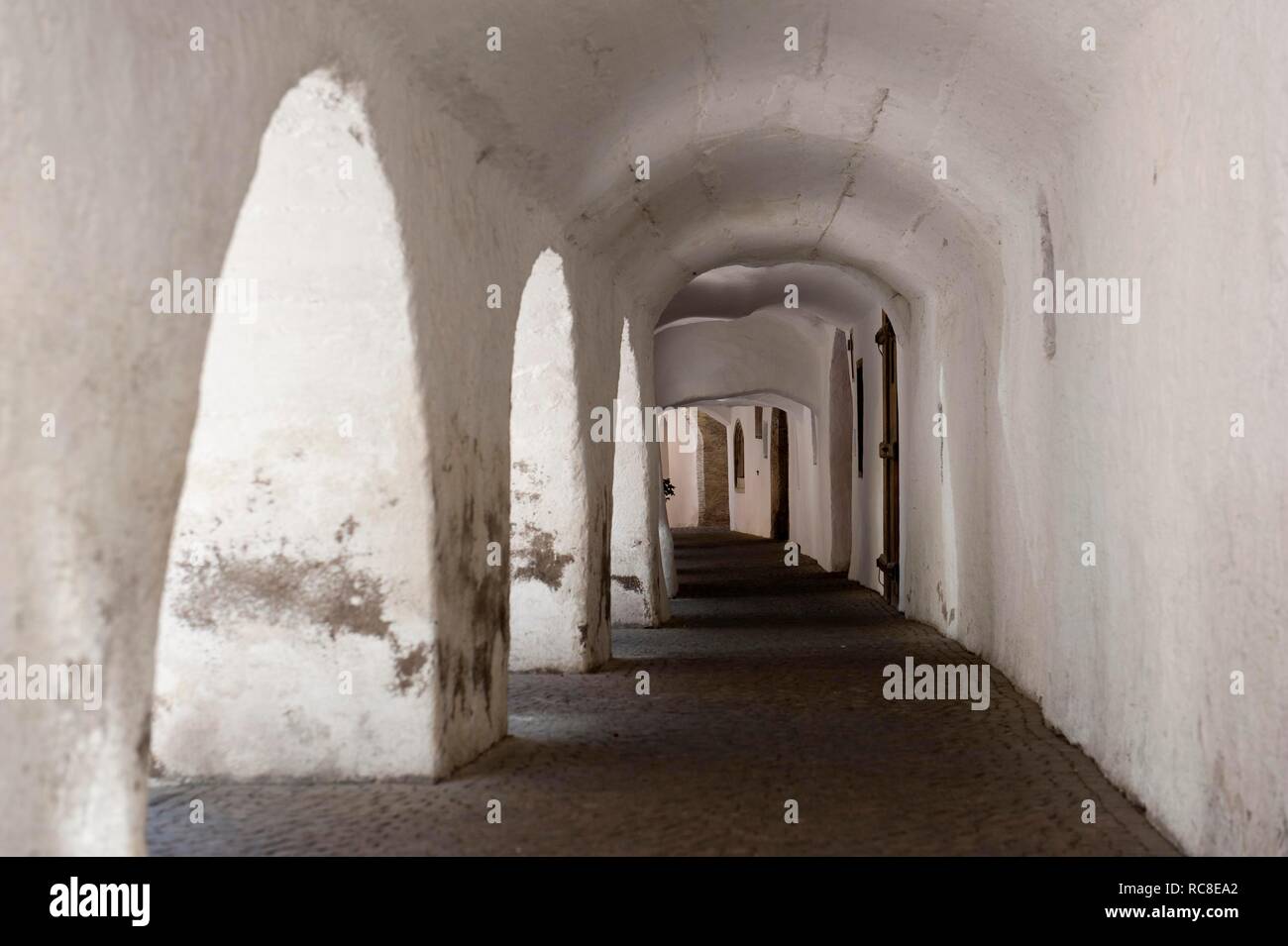 Lauben hi-res stock photography and images - Alamy