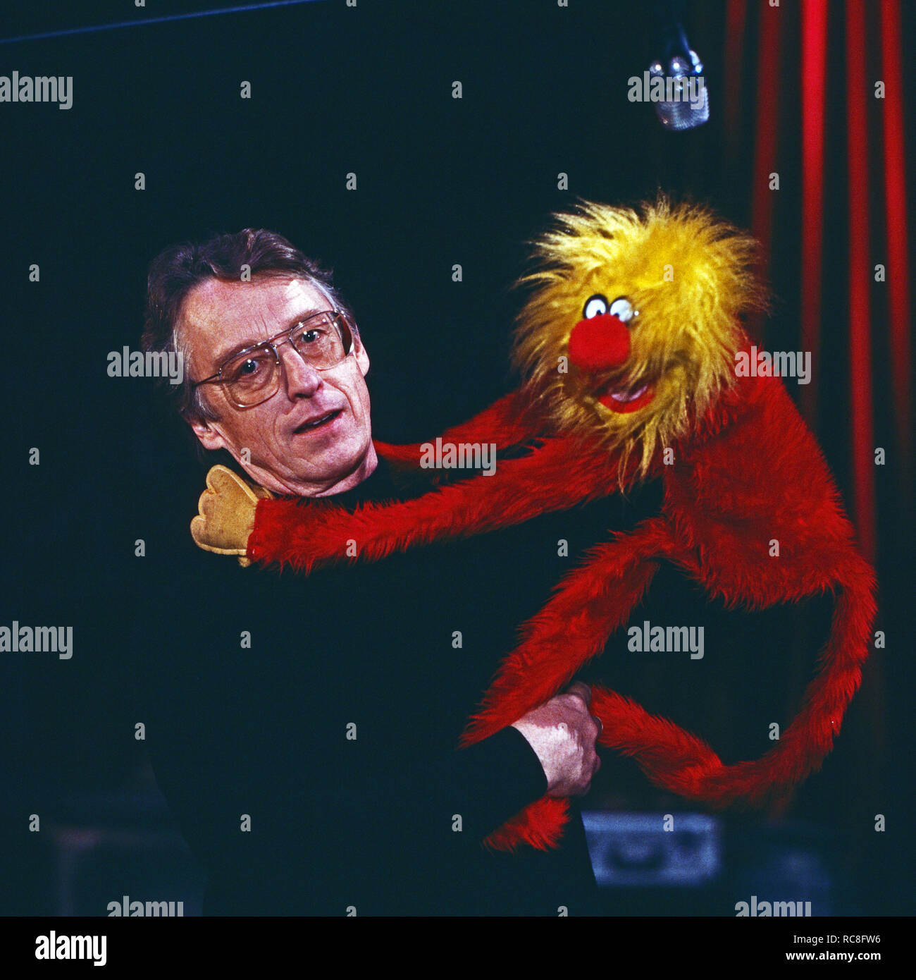 Norman Shetler und sein musikalisches Puppenkabarett bein einem ...