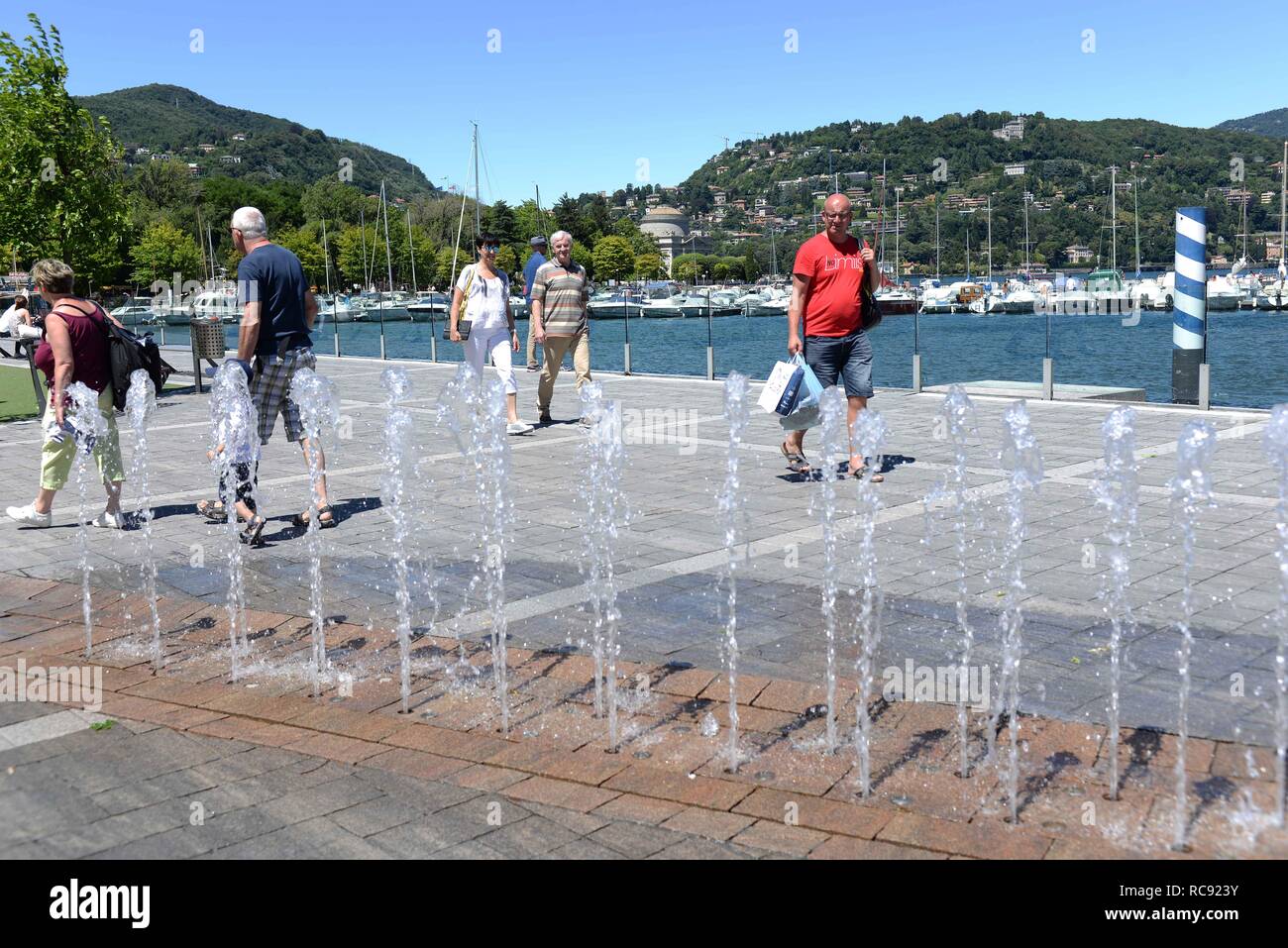 Steve finn migrants hi-res stock photography and images - Alamy