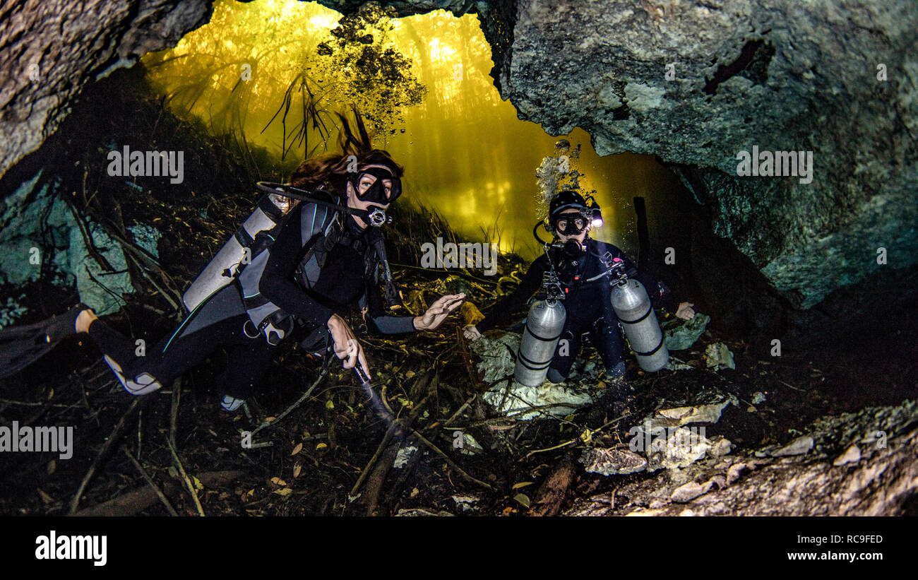 Cenote cave diving, Tulum, Quintana Roo, Mexico Stock Photo - Alamy