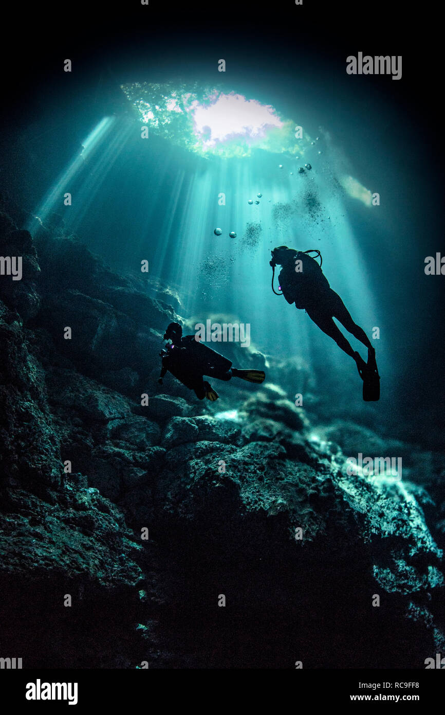 Mexico cenote diving hi-res stock photography and images - Alamy