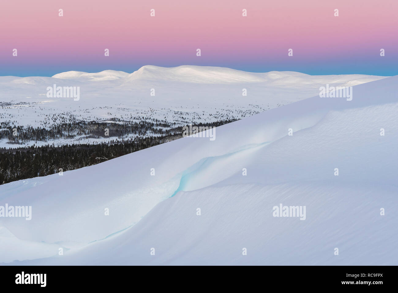 Winter dawn landscape hi-res stock photography and images - Alamy