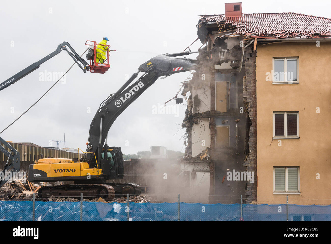 Messy construction worker hi-res stock photography and images - Alamy