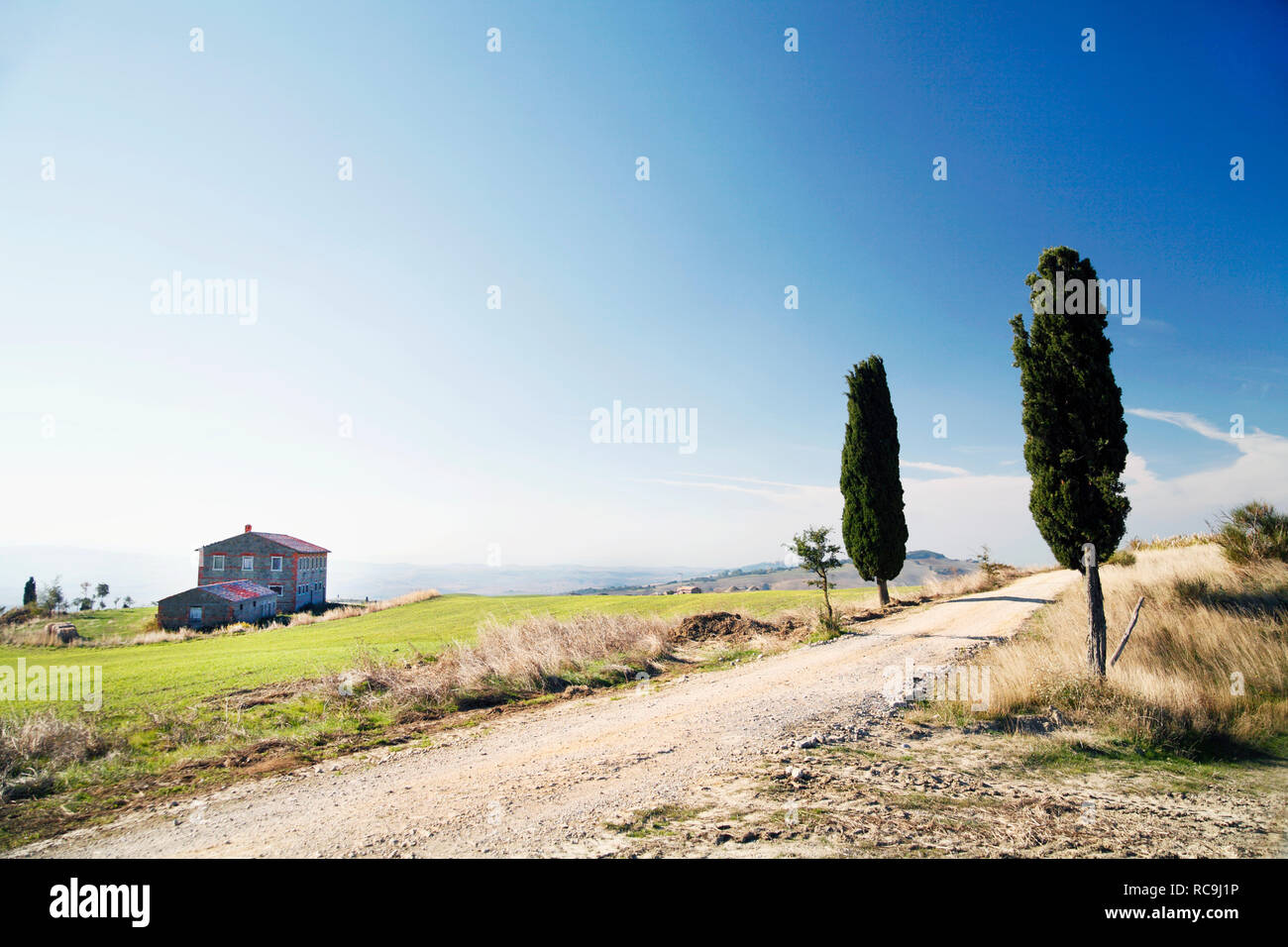 Gravelled rural road hi-res stock photography and images - Alamy
