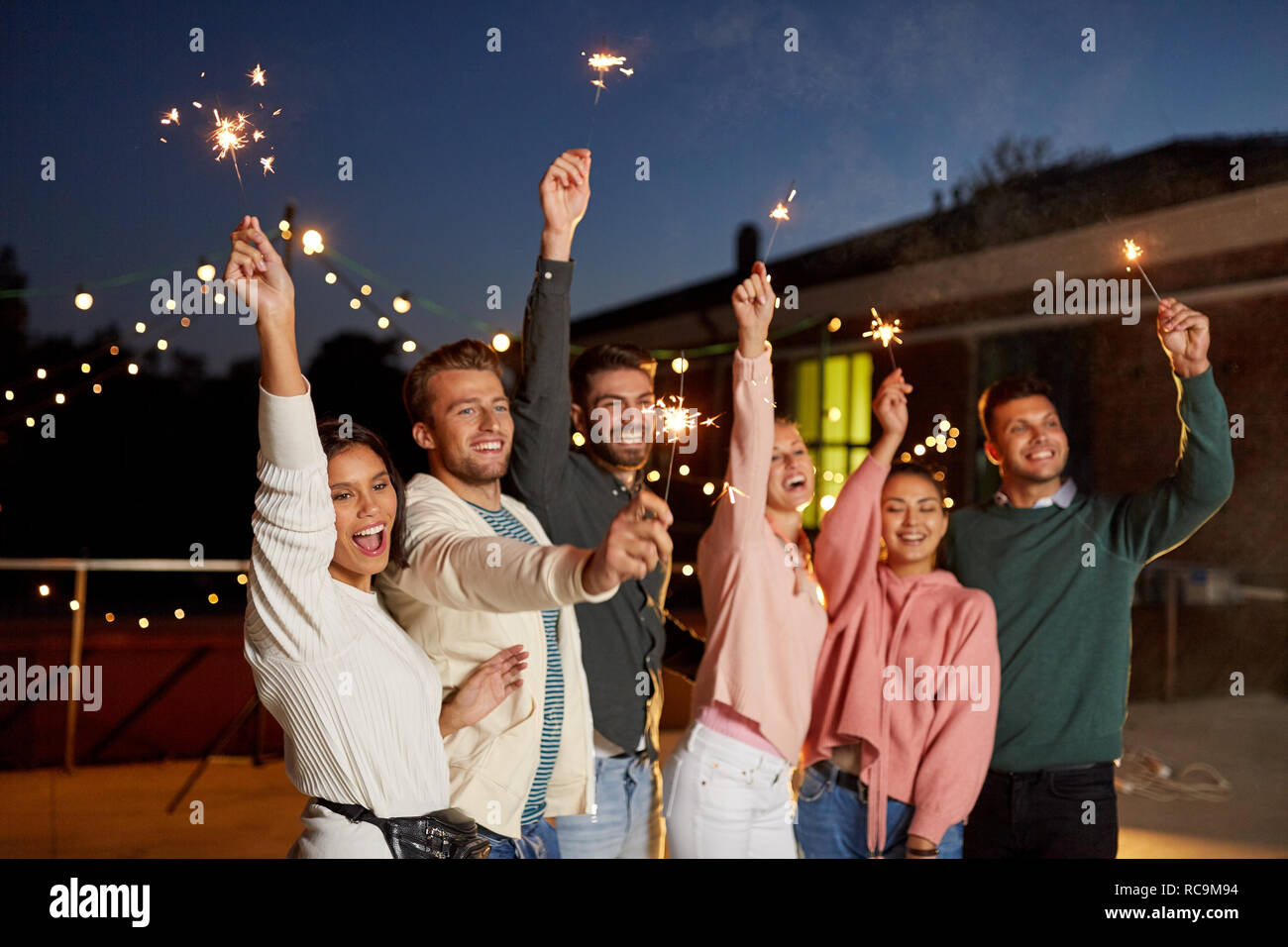 Rooftop party hi-res stock photography and images - Alamy