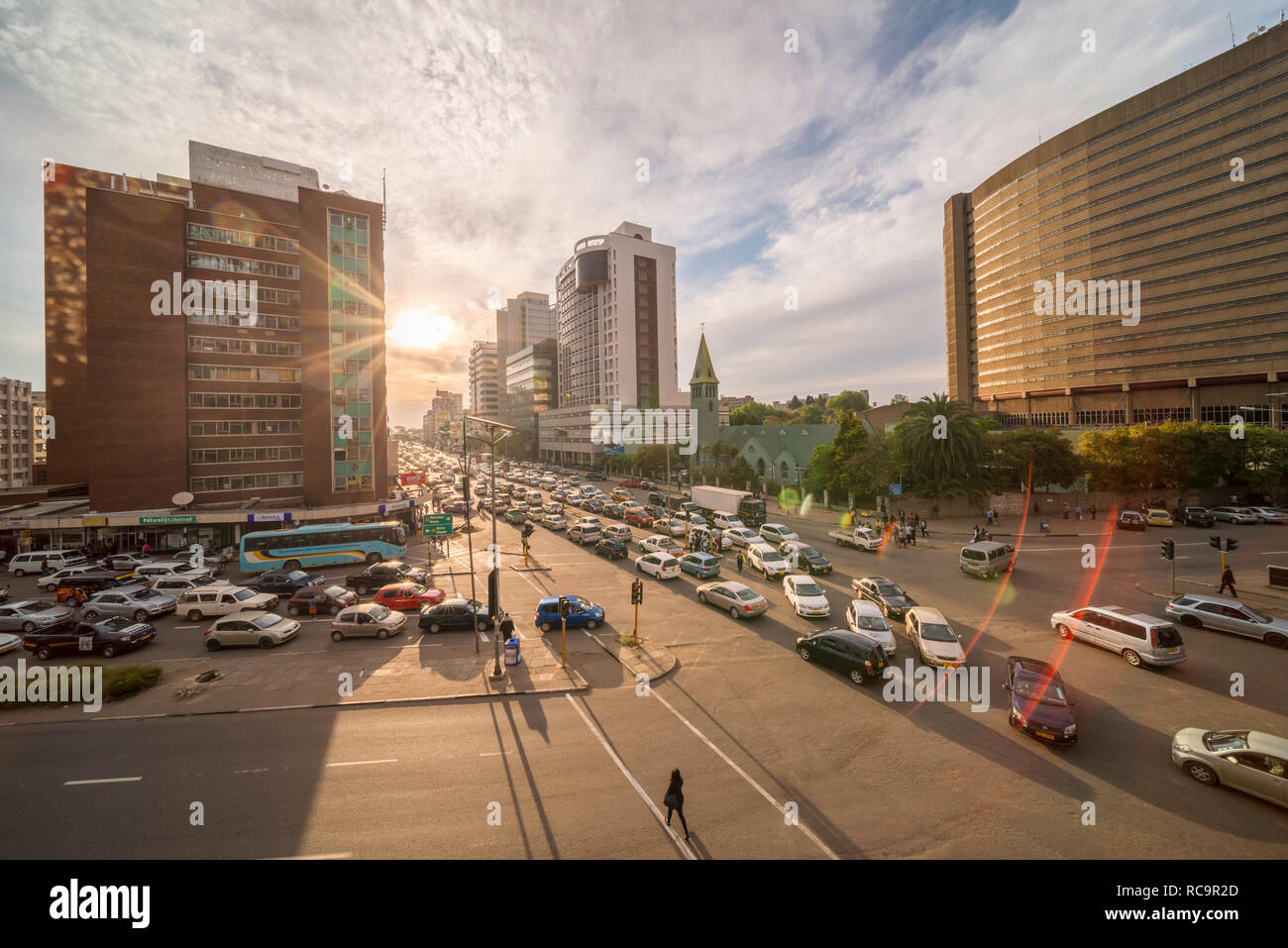 Harare traffic hi-res stock photography and images - Alamy