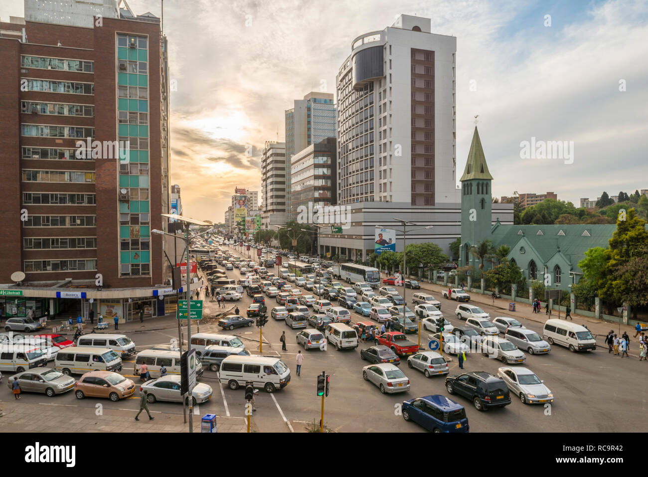 Harare traffic hi-res stock photography and images - Alamy