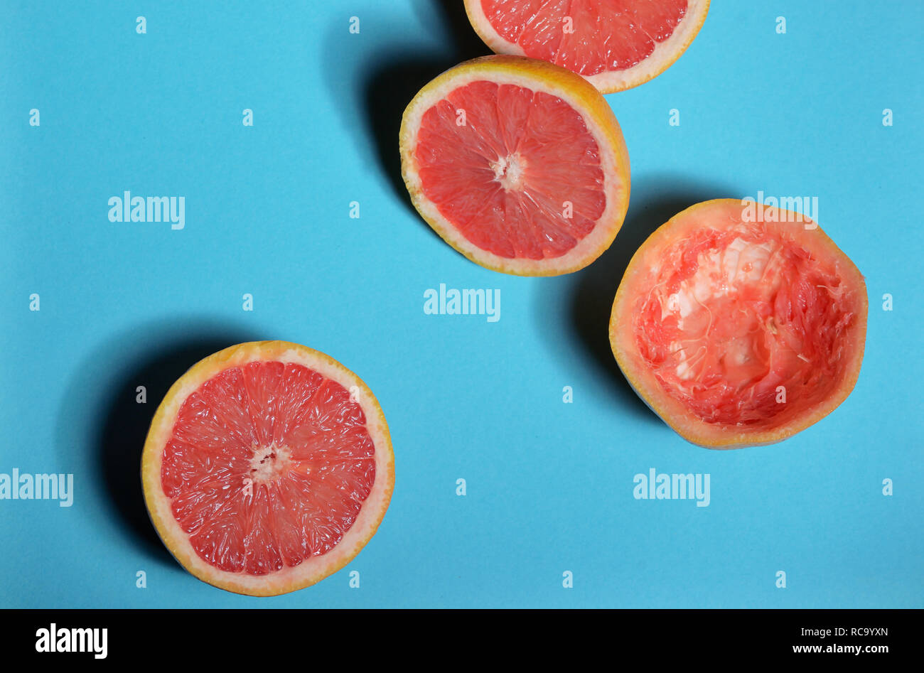 Squeezing grapefruit juice hi-res stock photography and images - Alamy