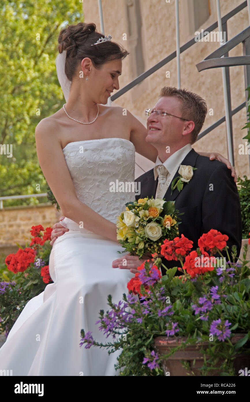 Junges Paar heiratet Stock Photo - Alamy