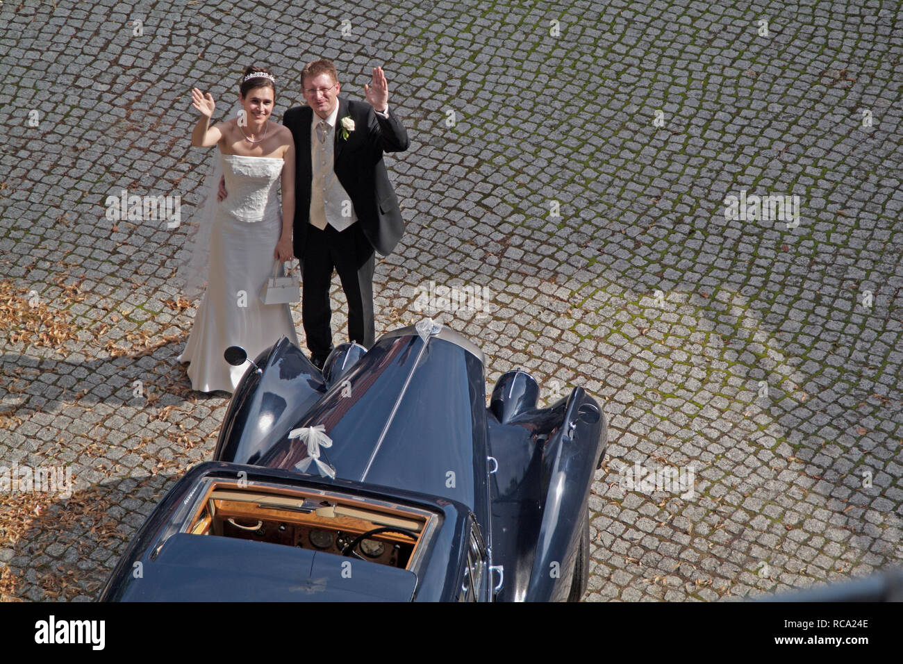 Junges Paar heiratet Stock Photo - Alamy