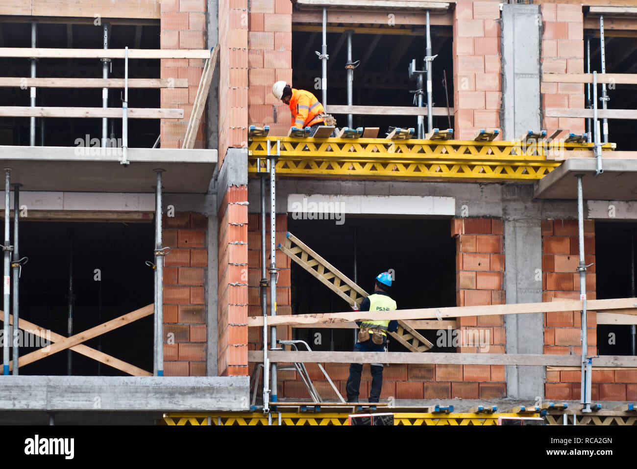 Construction worker hard hat hi-res stock photography and images - Alamy