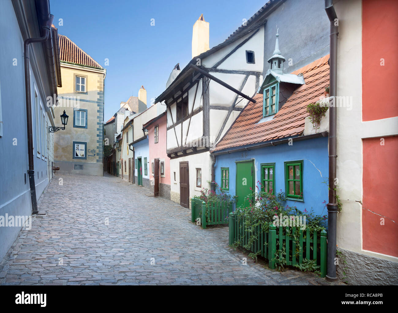 Prague - The Golden lane Stock Photo - Alamy