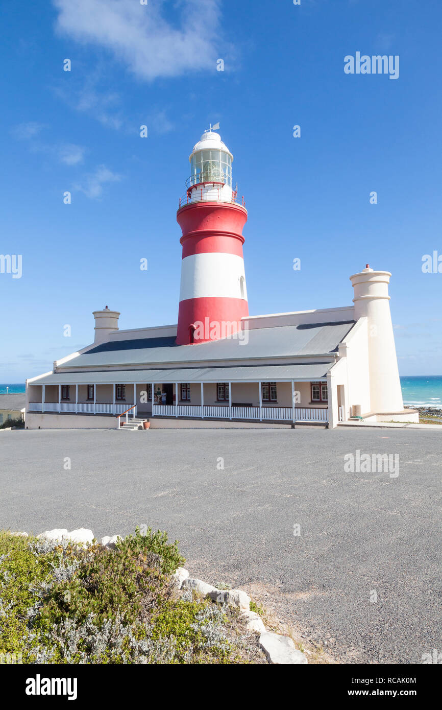 Cape Agulhas Lighthouse, Southernmost tip of Africa, l'Agulhas, Western ...