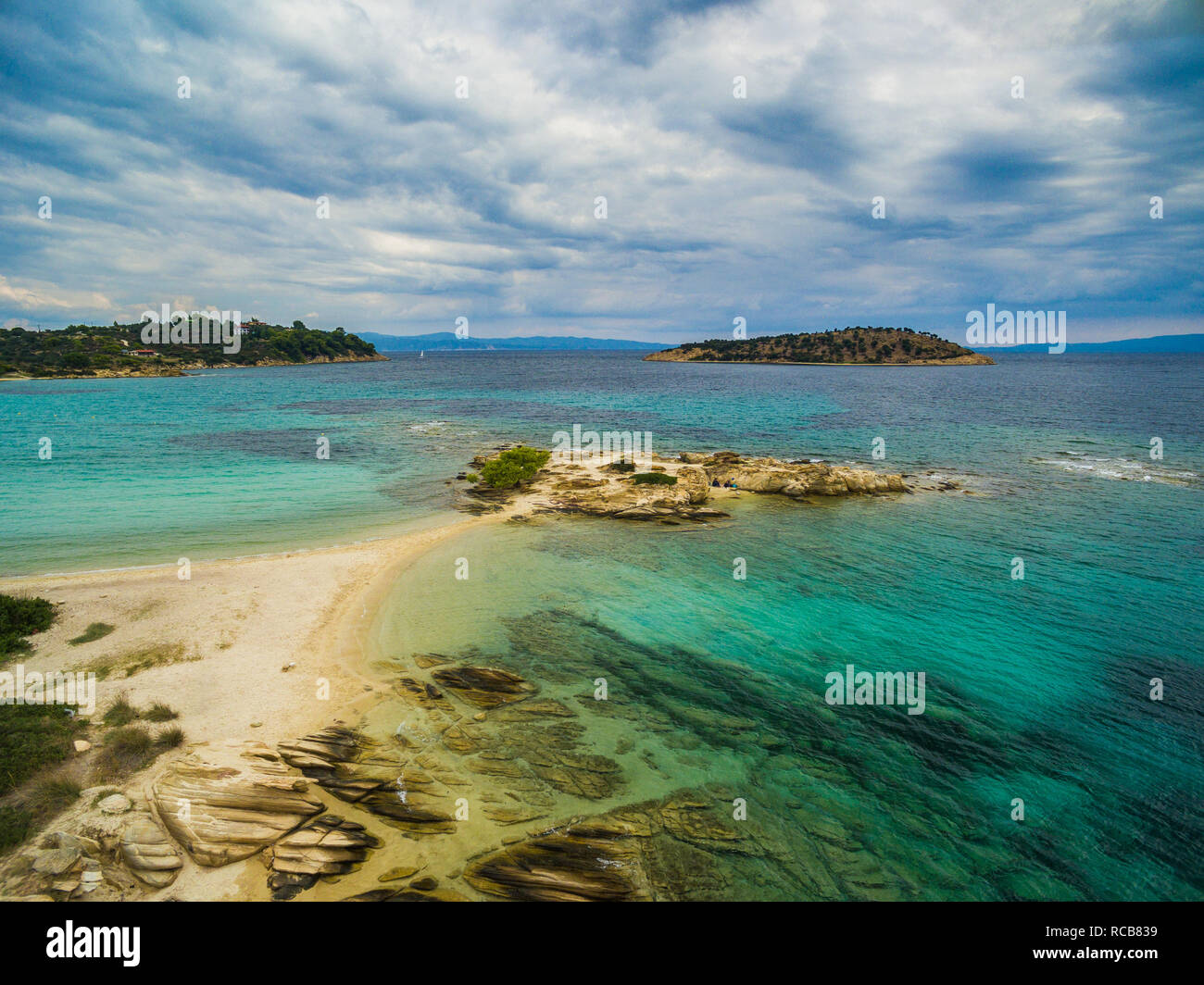 Epic panoramic aerial views of picturesque coastal areas and beaches ...