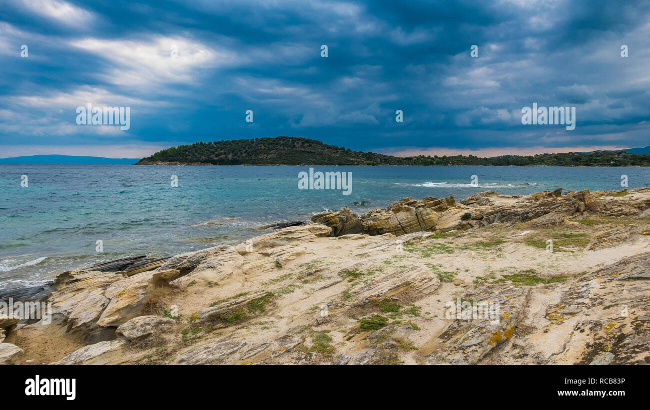 Epic panoramic aerial views of picturesque coastal areas and beaches ...