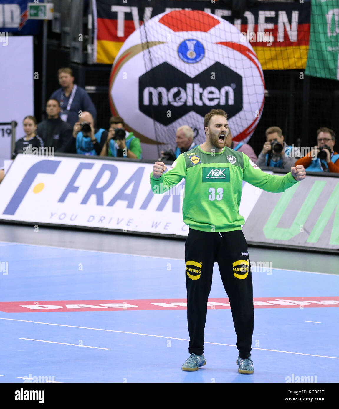 Handball goalkeeper hi-res stock photography and images - Alamy