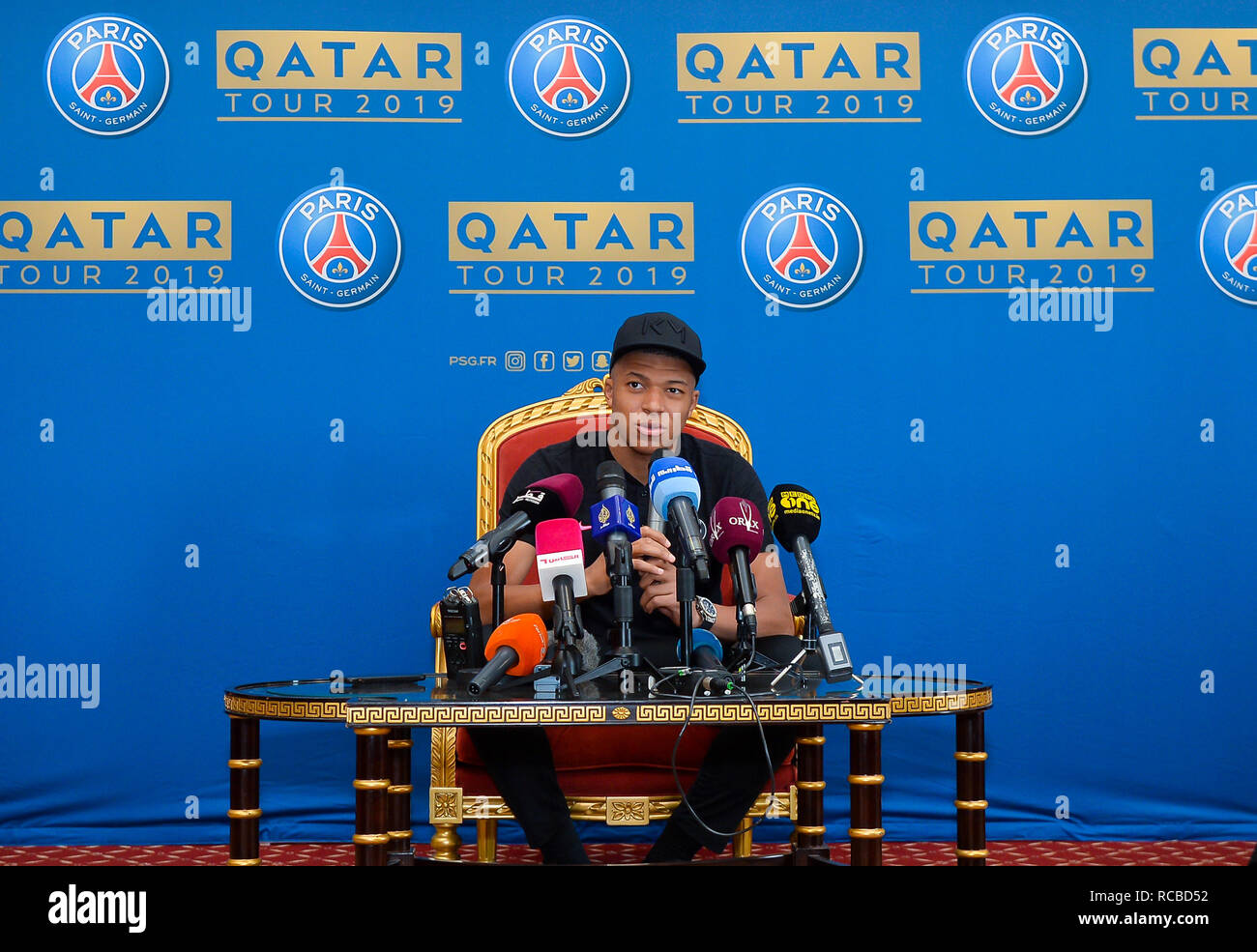 Athens. 14th Jan, 2019. Paris Saint-Germain's French forward Kylian ...