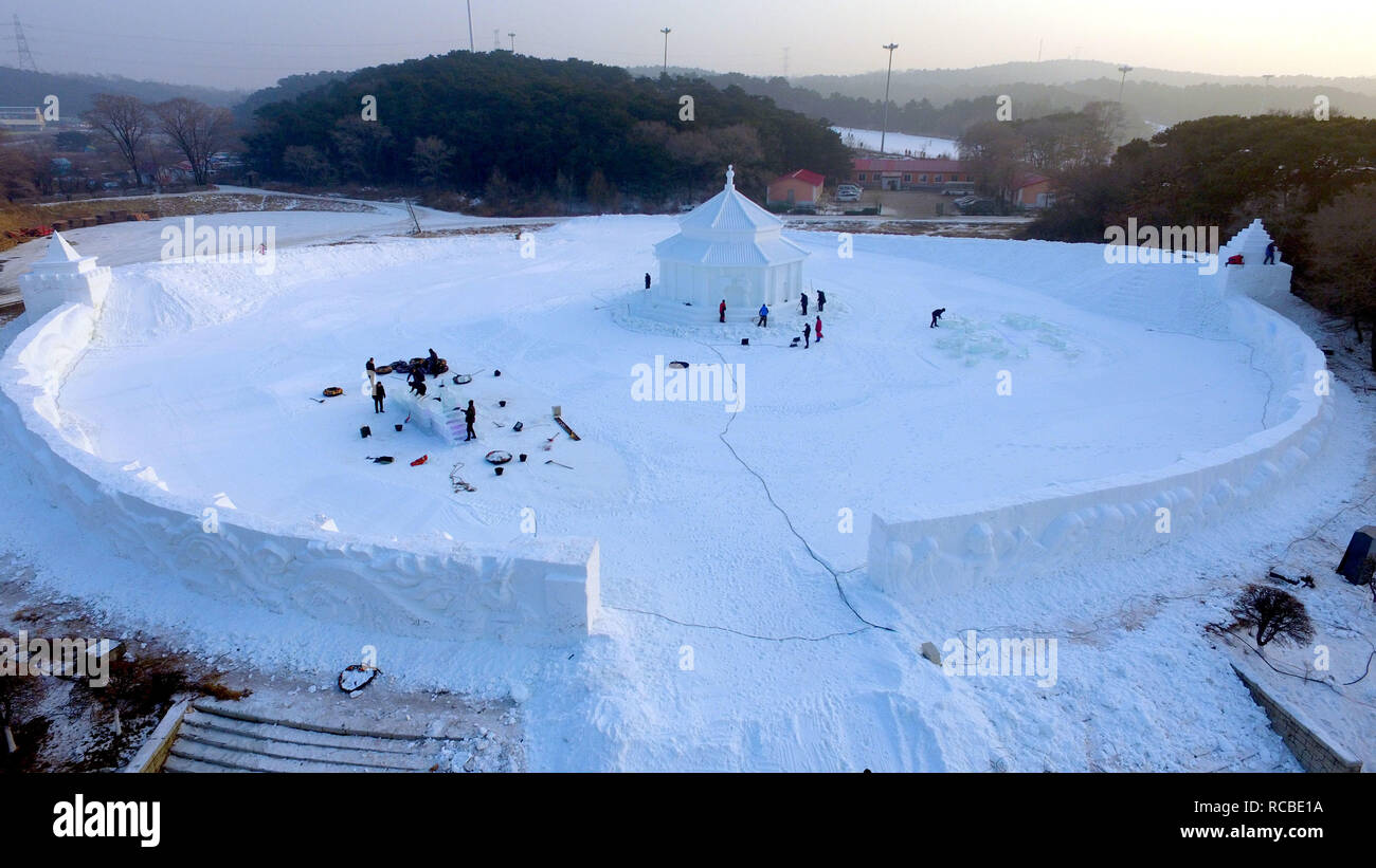 Shenyang, Shenyang, China. 15th Jan, 2019. Shenyang, CHINA-The snow ...