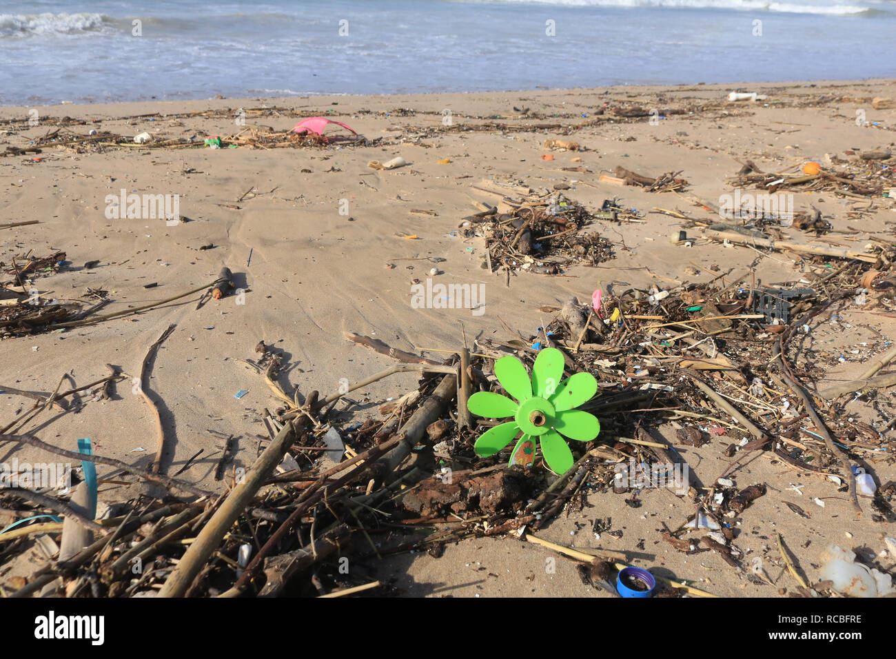Beirut, Lebanon. 15th January 2019. Hundreds of plastic objects ...