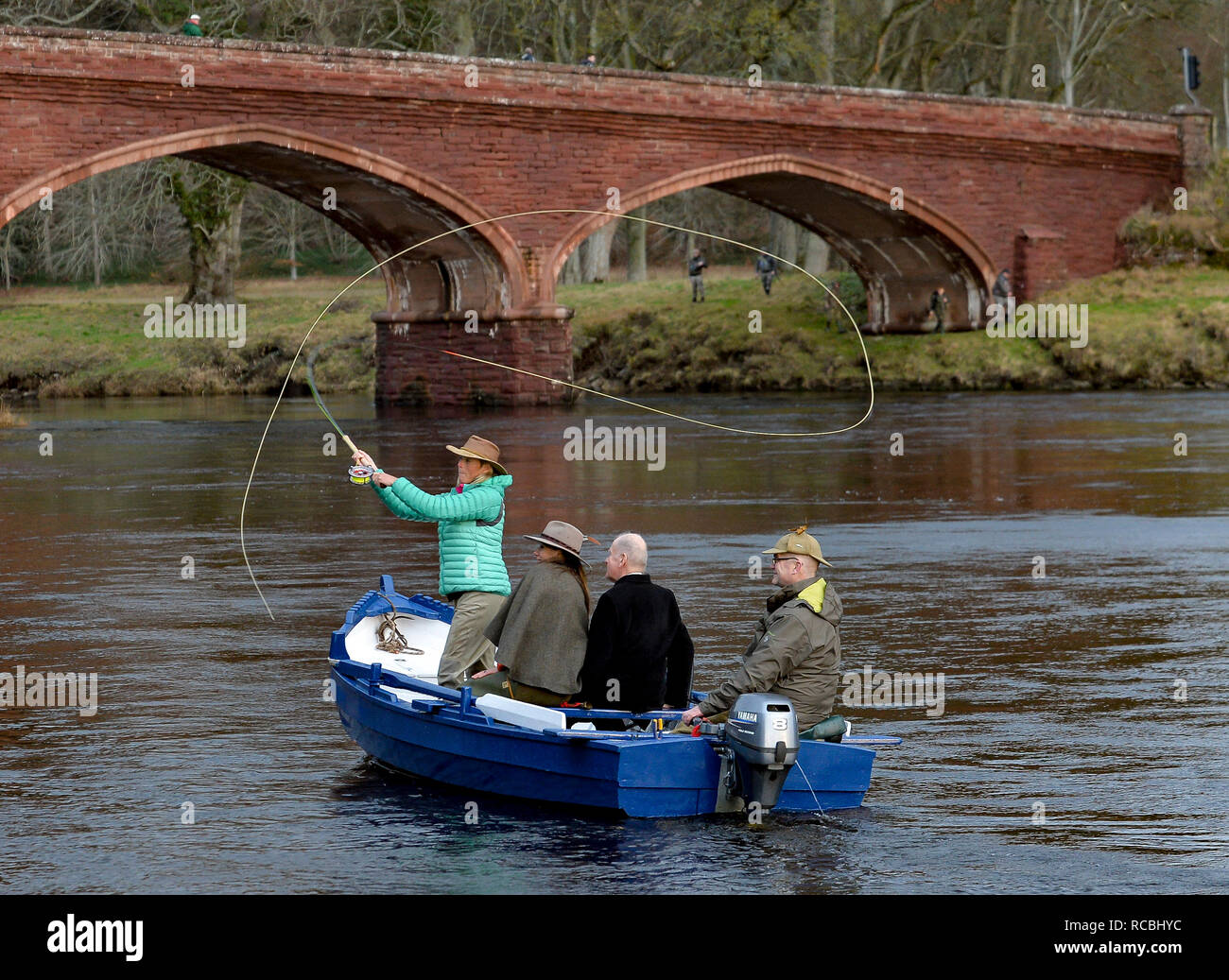 River Tay, Kinclaven, Scotland, UK. 15th Jan 2019. Anglers from across ...