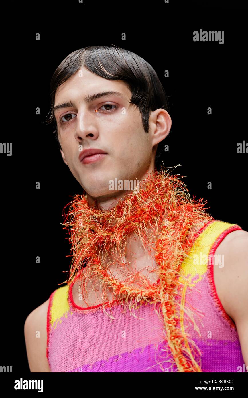 Berlin, Germany. 15th Jan, 2019. A model displays a creation of Sri ...