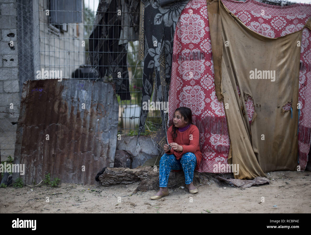 Gaza City, The Gaza Strip, Palestine. 14th Jan, 2019. A Palestinian ...