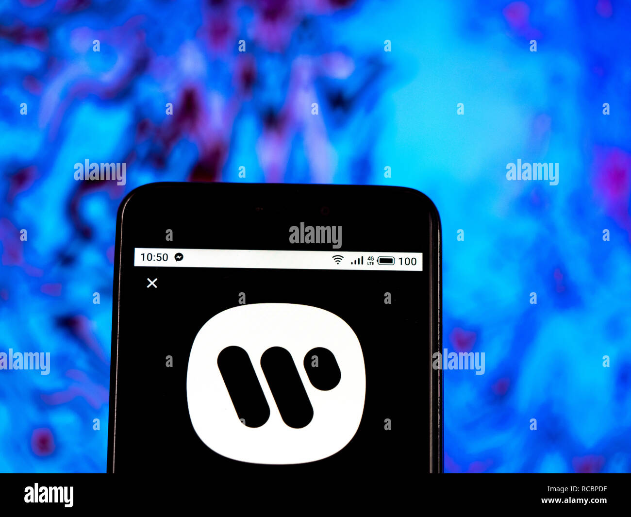 Warner music logo hi-res stock photography and images - Alamy