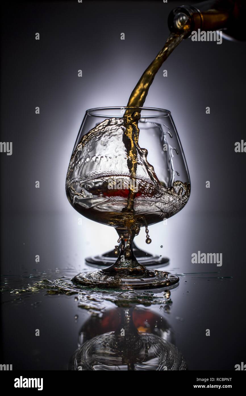Official table of drops hi-res stock photography and images - Alamy