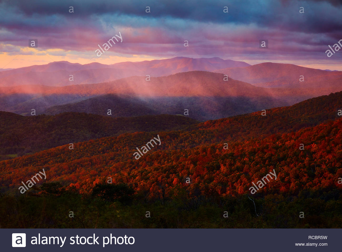 Virginia Blue Ridge Mountains High Resolution Stock Photography and ...