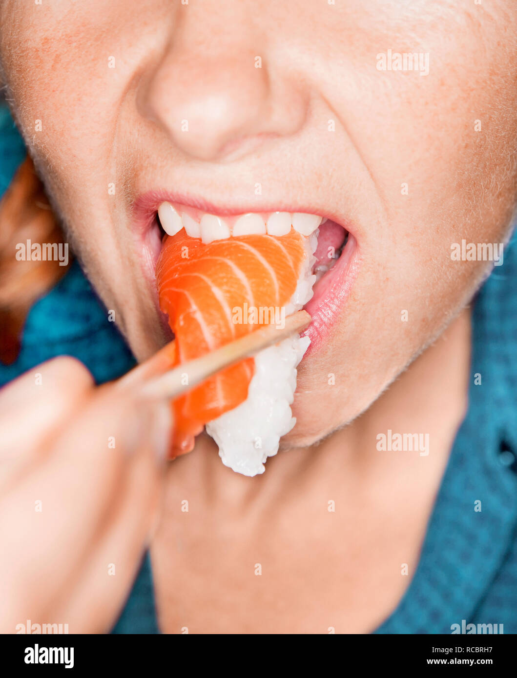 Japanese eating fish hi-res stock photography and images - Alamy