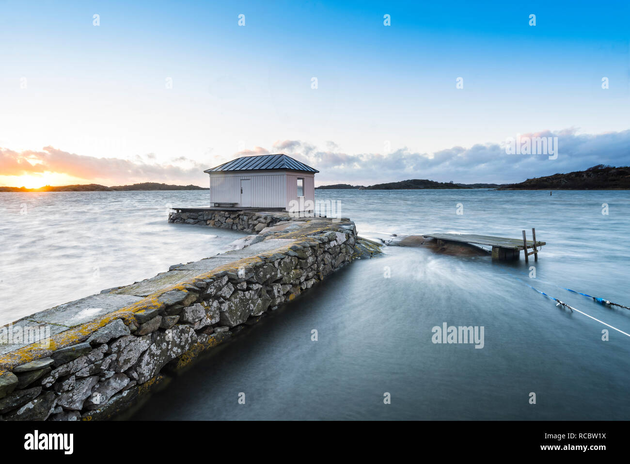 Stone wall jetty hi-res stock photography and images - Alamy