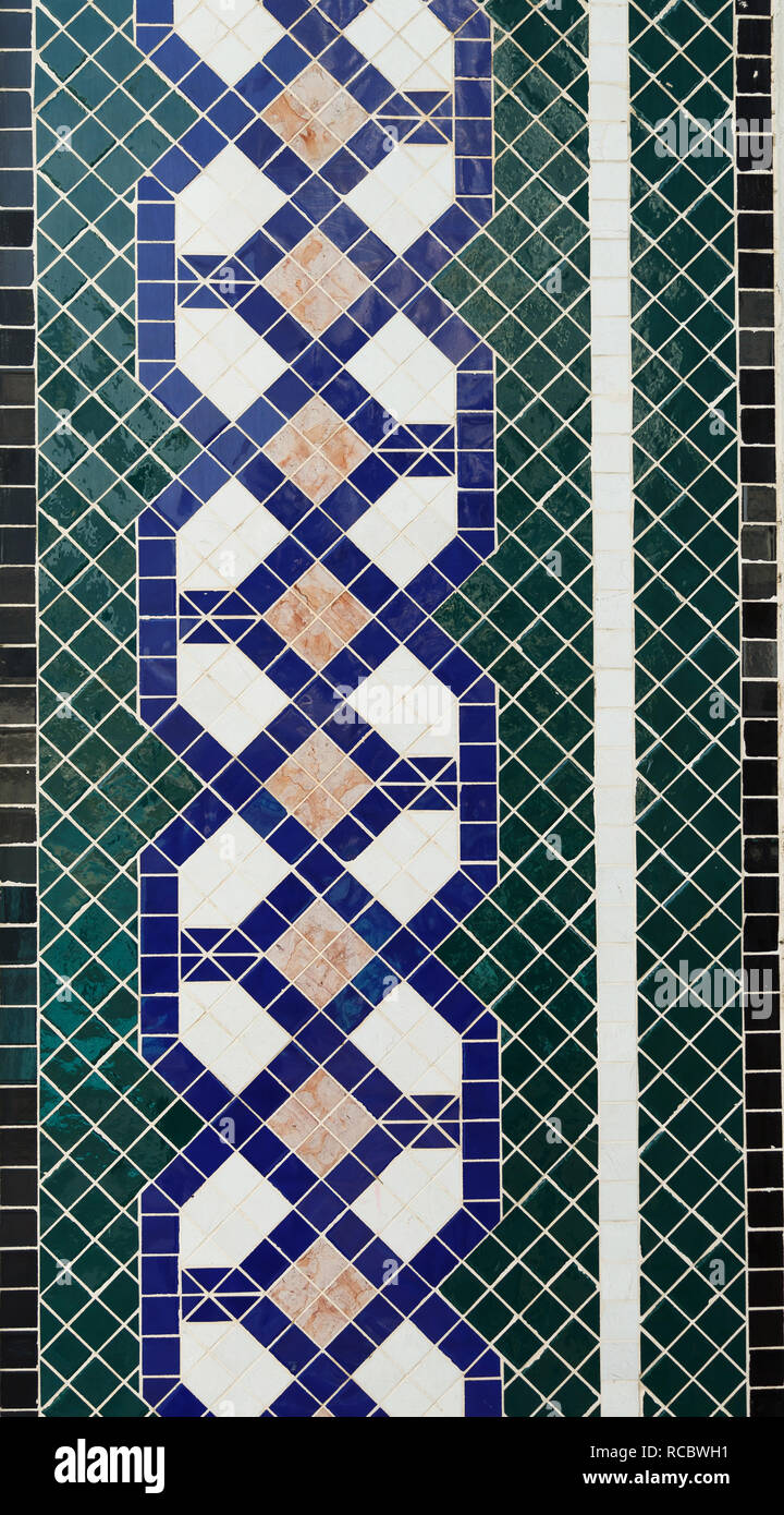 Arabic tile design hi-res stock photography and images - Alamy