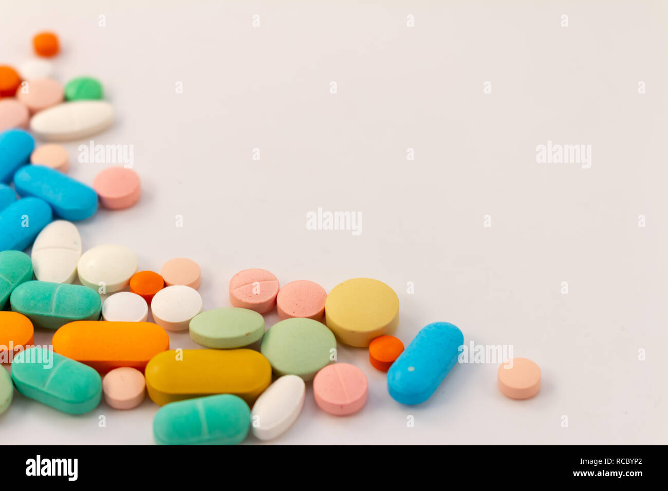 Oral tablets hi-res stock photography and images - Alamy