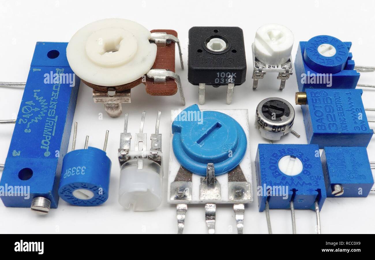 12 board mounted potentiometers Stock Photo - Alamy