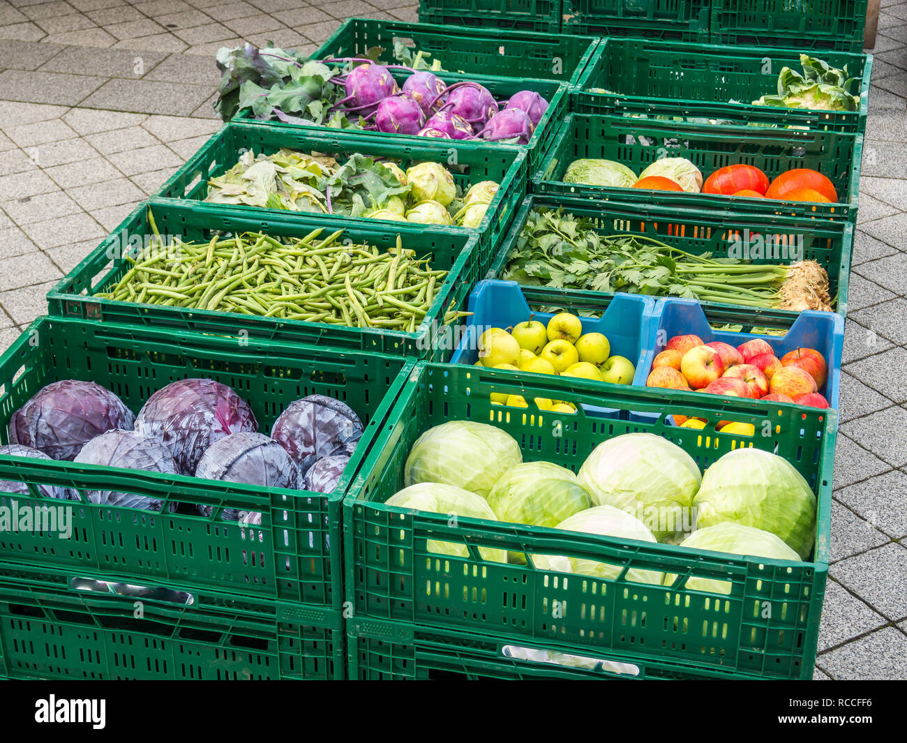 Vegetable stall in the market Stock Photo - Alamy