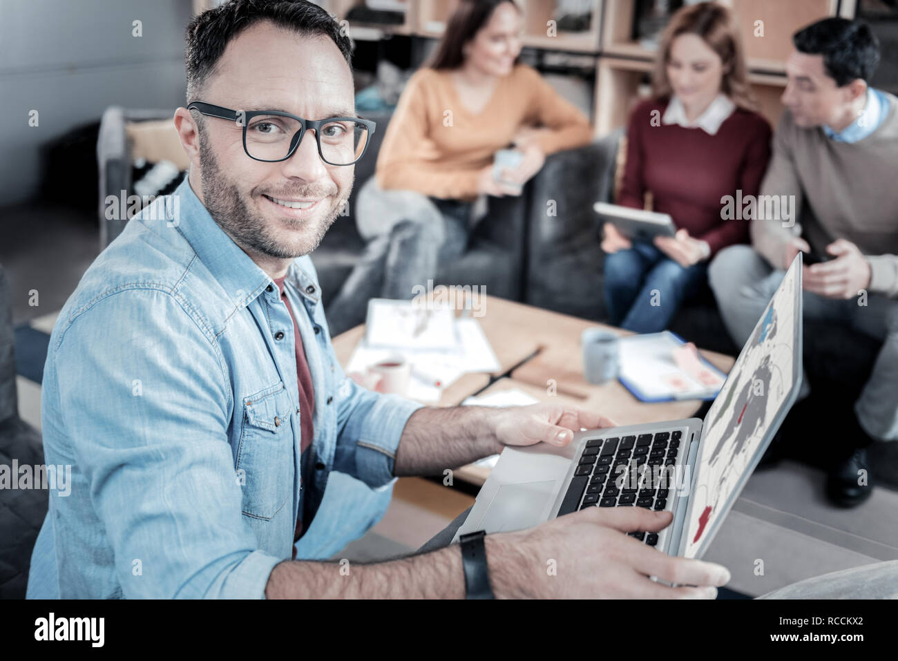 Smart alert design hi-res stock photography and images - Alamy